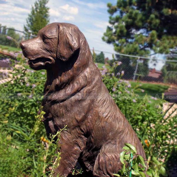 Golden Retriever Garden Sculpture